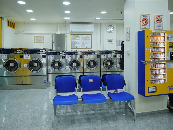 Self service laundry - Laundromat - Launderette - Laundry - Coin laundry